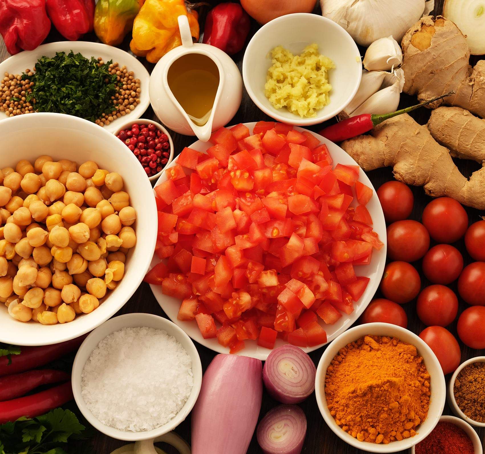 Travel the world with our cookbook "50 Delicacies on Earth"